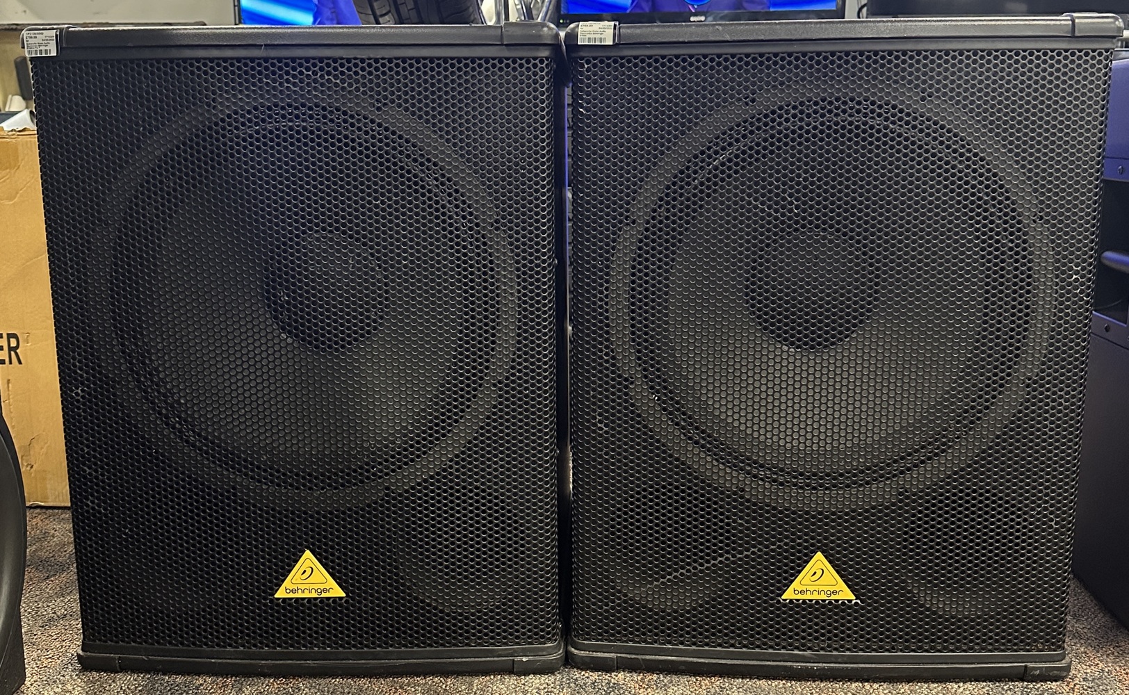 Behringer Eurolive B1200D-PRO High-Performance Active 1400W 18" PA ...