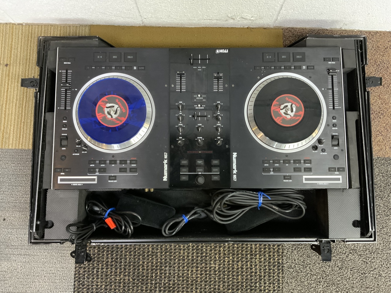 Numark NS7 DJ Controller with Cords in Travel Case | American Jewelry ...