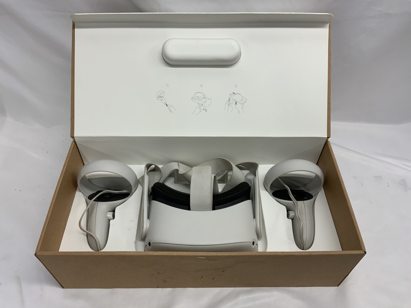 Meta Quest 2 Oculus VR Headset w 2 Controllers & Box | American Jewelry ...